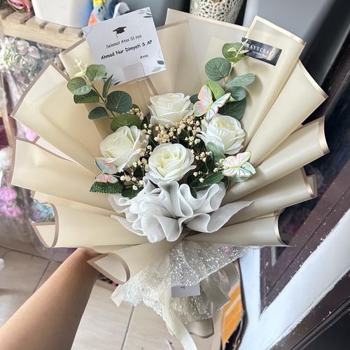 Jual BUKET BUNGA ARTIFICIAL BUCKET WISUDA ULTAH TUNANGAN - Kab ...