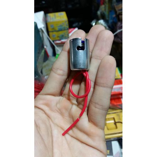 Jual Fitting / Soket / Socket Kaki 2 Bohlam Lampu Rem Belakang Mobil ...