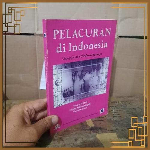Jual [JKR] PELACURAN DI INDONESIA SEJARAH DAN PERKEMBANGANNYA BY ...