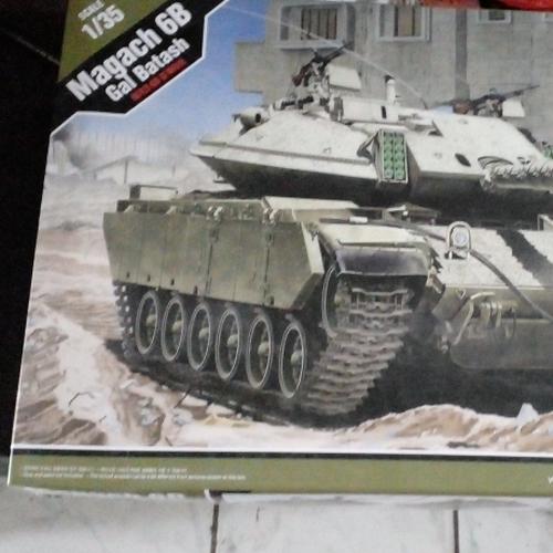 Jual Academy Model kit 1/35 armor Tank Magach 6B Gal Batash - Kota ...