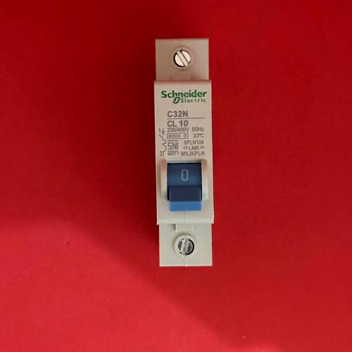 Jual MCB Schneider Biru CL10 10A Ampere - Kota Bandar Lampung - Berkat Listrik Online | Tokopedia