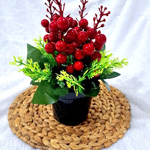 Jual bunga meja rangkaian tangkai berry artificial +pot hitam - Kota ...