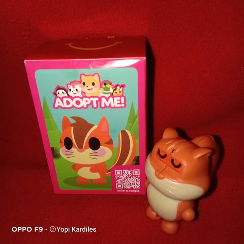 Jual happy meal Adopt me chipmunk figure - Kota Batam - RINIGIB toys ...