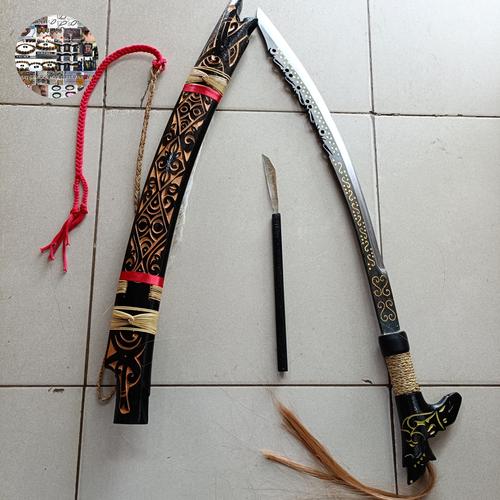 Jual Mandau Khas Suku Dayak Kalimantan Motif Jimpul Ukuran 85Cm-+ - Kab ...