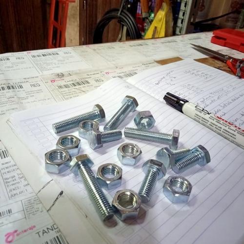 Jual baut mur stainles M5 x 30mm 304 stainless - Kota Bandung - Dikong ...