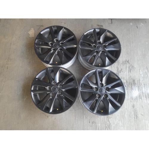 Jual velg pelek mobil std orginal inova reborn r16 5x114 black - Kota ...