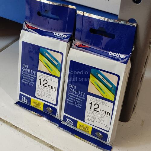 Jual BROTHER TAPE CASSETTE 12MM BLACK ON WHITE Tze-231 8m ORIGINAL ...