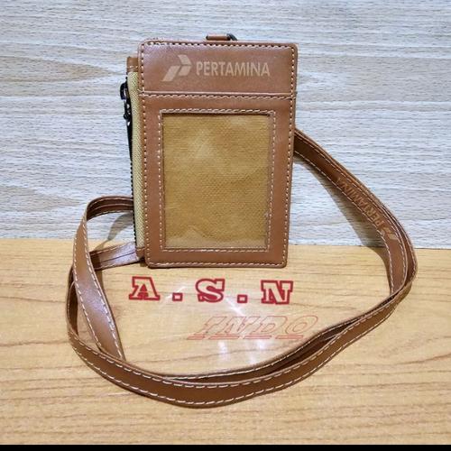Jual dompet id card / kalung id card kulit resleting logo pertamina ...