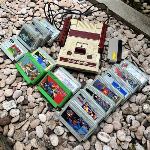Jual Family computer rare retro console famicom output av - Kota ...