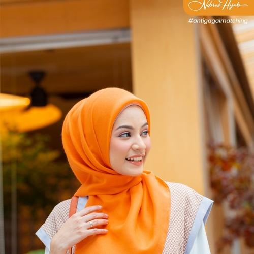 Jual Nibras Hijab Nandini Klim Warna Orange Jilbab Segiempat Voal ...