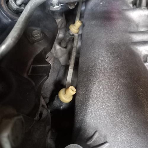 Jual plastik tutup baut busi pemanas toyota innova fortuner diesel ...