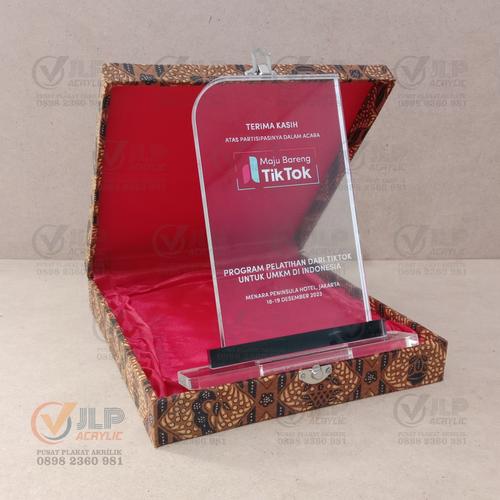 Jual PLAKAT, PLAKAT AKRILIK, PLAKAT ACRYLIC, PLAKAT CUSTOM + BOX 20X10 ...