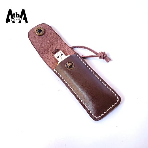 Jual Case atau tempat bungkus flash disk dari kulit asli - Tan - Kab ...