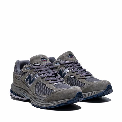 Jual New Balance NB 2002R Light Grey Dark Grey - 43 - Jakarta Selatan ...