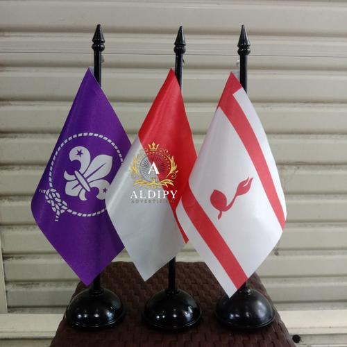 Jual Bendera Indonesia,Pramuka Putih,Pramuka Ungu dan Tiang Kayu Meja ...