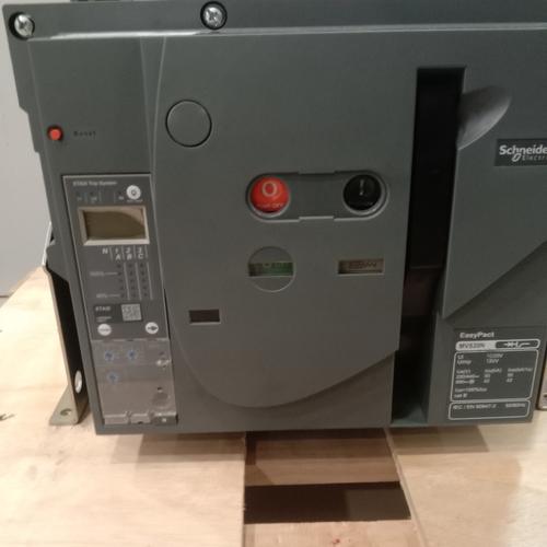 Jual ACB 50KA MVS20N 3P 2000A MVS20N3MF2A MANUAL FIXED - Jakarta Pusat ...