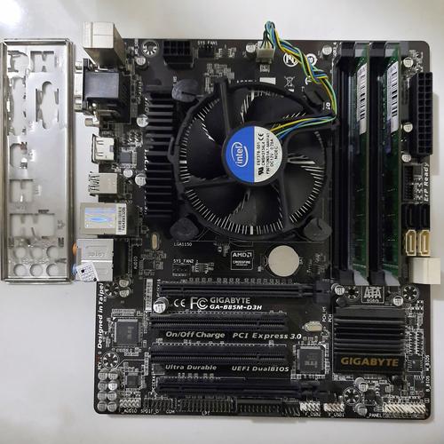 Jual Paketan Motherboard Gigabyte B85M-D3H + Processor intel i7 4770 ...
