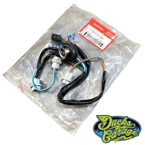 Jual Kabel Socket Pitting Lampu Depan Honda Beat Karbu Original - Kota ...