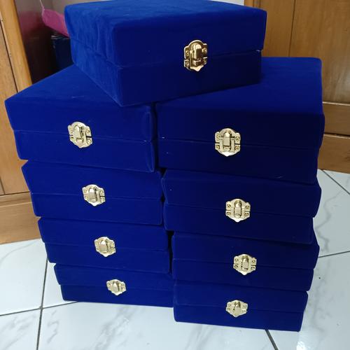 Jual Box Bludru Box Plakat Kotak Plakat Box Bludru Costem Box Kado ...