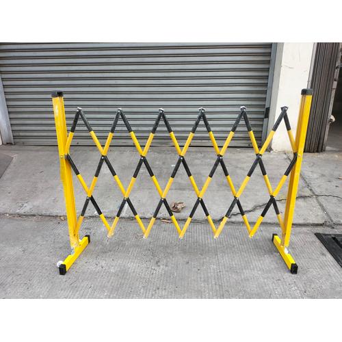 Jual Road Barrier Lipat Plastik Traffic Safety Expandable Portable ...