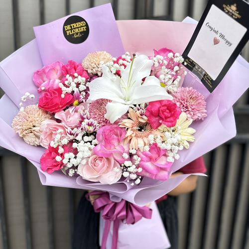 Jual hand bouquet fresh flowers Sesuai Gambar Delivery Instant ...