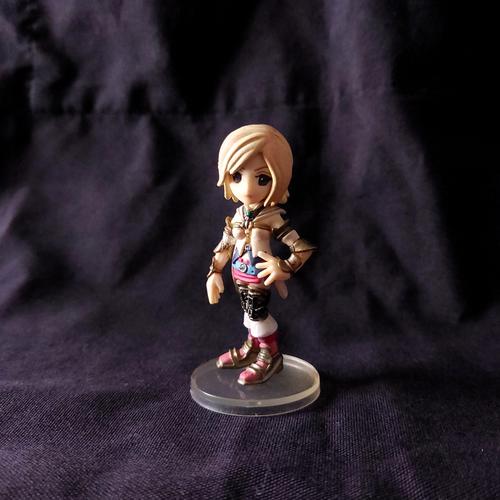 Jual Final Fantasy XII Ashelia / Ashe Trading Arts Vol.2 Square Enix ...