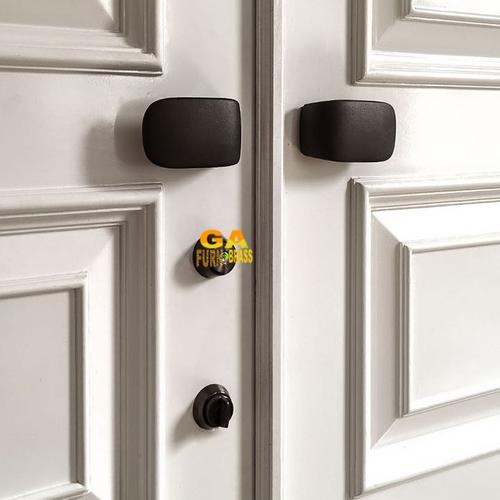 Jual Gagang Pintu Rumah Kuningan Terbaru Motif Polos Lengkung - Hitam ...