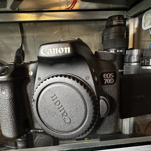 Jual camera canon dslr 70d Super Mulus Matot - Hitam, Silikon kamera ...
