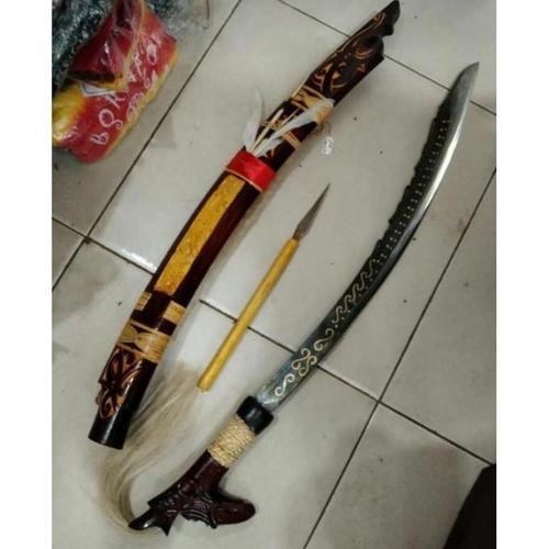 Jual Nardo Kalimantan_Story Mandau Senjata Khas Suku Dayak Kalimantan ...