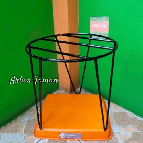 Jual Dudukan Pot Bunga Besi / Standing Pot Jengkok Besi - Hitam - Kab ...