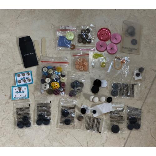 Jual Kancing Baju Kemeja Celana Macam Warna Corak Ukuran Unik Besar ...