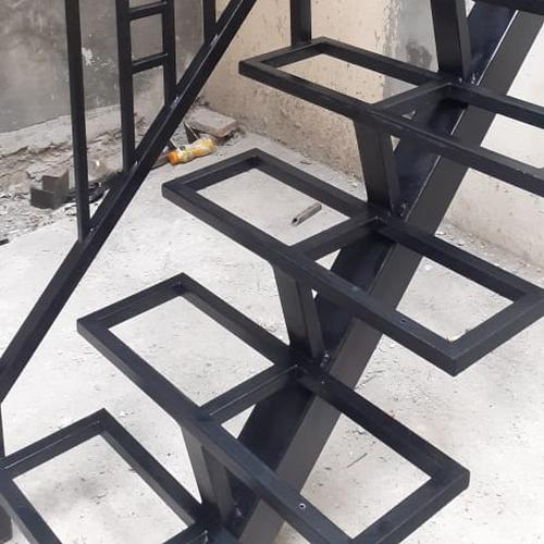 Jual tangga besi hollow minimalis - Kota Tangerang Selatan ...