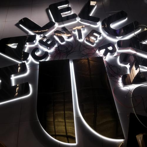 Jual Huruf Timbul Stainless Led | Huruf timbul | Letter sign - Kab ...