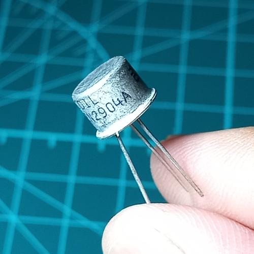 Jual KR04633 Transistor 2N2904A Plat Besi 2904 2N2904 - Kota Tangerang ...