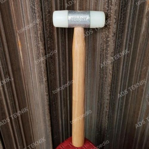 Jual WHITE HAMMER NYLON 40 mm Palu nilon putih GERMANY - Jakarta Barat ...