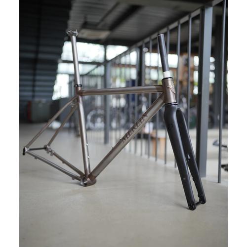 Jual frame sepeda MERLIN SANDSTONE GRAVEL TITANIUM FRAME - ANODISED ...