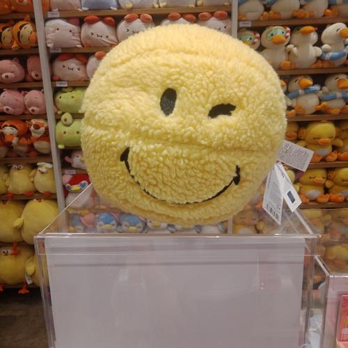 Jual MINISO SmileyWorld Collection Round Plush Toy - Boneka Smiley ...
