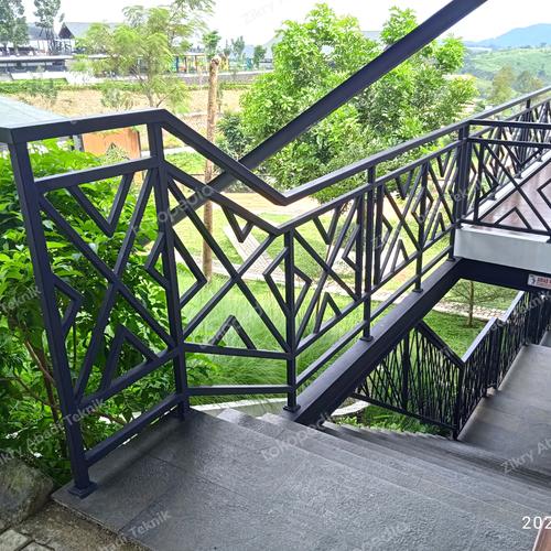 Jual Railing Tangga Minimalis Tralis Railing Balkon Pagar Besi ...