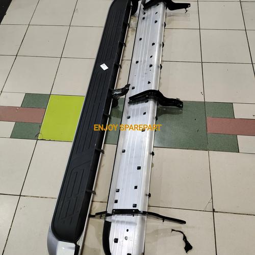 Jual Footstep Foot step Pijakan kaki Hitam Fortuner VRZ Original Toyota ...