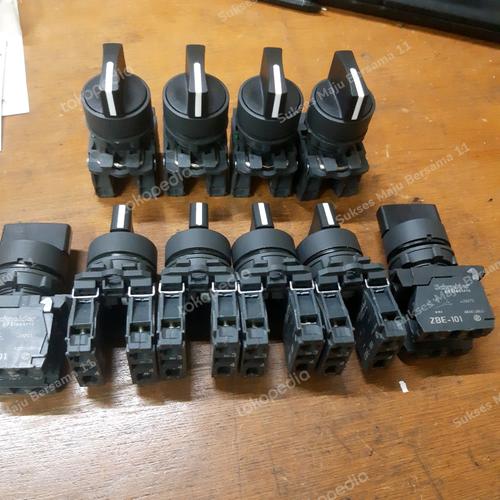 Jual Selector Switch Schneider Diam22 Handle 3 - XB5AD33 - Jakarta ...