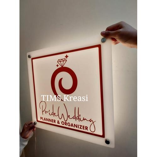 Jual Papan Akrilik Nyala | Signage + Lampu LED | Signage Lighted ...
