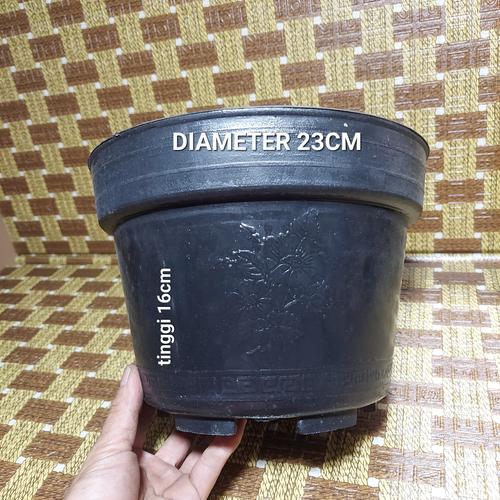 Jual Pot bunga hitam 25/pot tanaman hitam diameter 23cm - Kota Depok ...