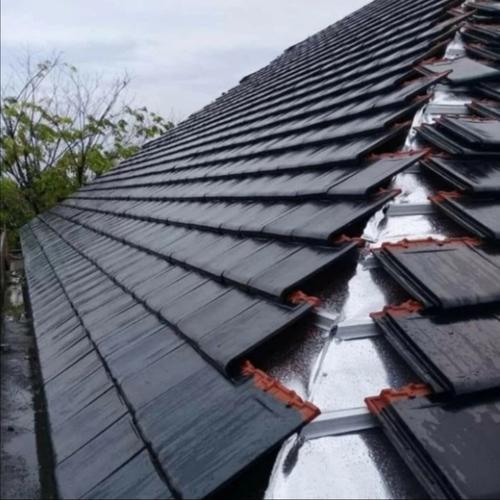 Jual bongkar atap lama pasang baja ringan dan atap genteng keramik ...