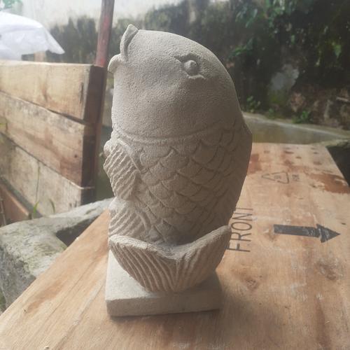 Jual patung ikan mas untuk hiasan kolam dan taman bahan batu alam asli ...