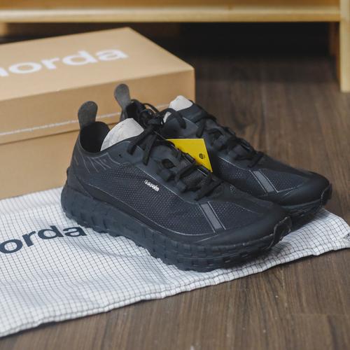 Jual Norda Sneakers 001 Full Black Trail Running Shoe Sepatu - Kab ...