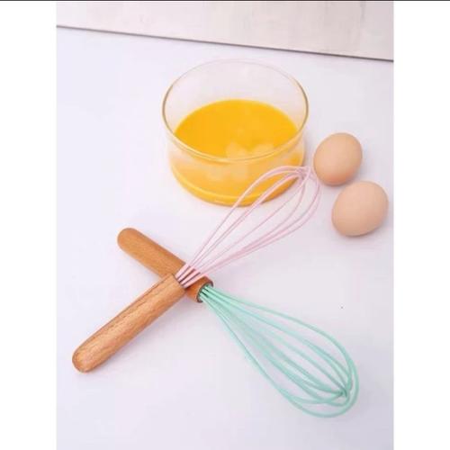 Jual WHISK KOCOKAN TELUR SILICONE GAGANG KAYU PENGADUK TELUR WHISK KUE ...