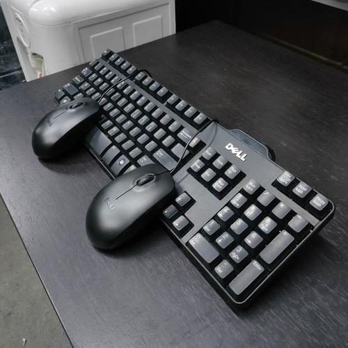 Jual KEYBOARD + MOUSE DELL USB KABEL ORIGINAL BUILD UP SECOND LIKE NEW ...