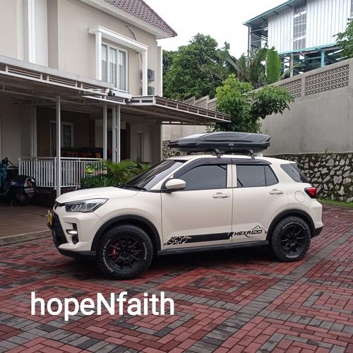 Jual roofbox mobil toyota raize/roofbox slim plastik abs toyota raize ...