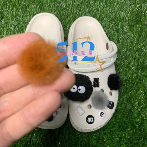 Jual 512 Charms - Crocs Jibbitz designer Pompom - Bola Bulu Pom Pom ...