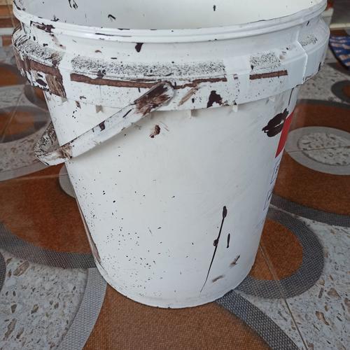 Jual ember bekas cat/ember plastik/pot tanaman/tempat sampah/tong air ...
